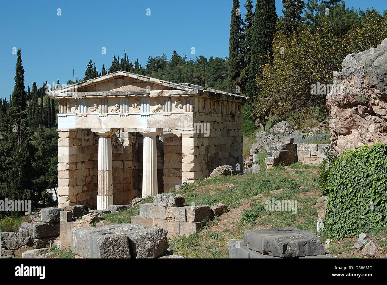 Treasury at delphi hi-res stock photography and images - Alamy