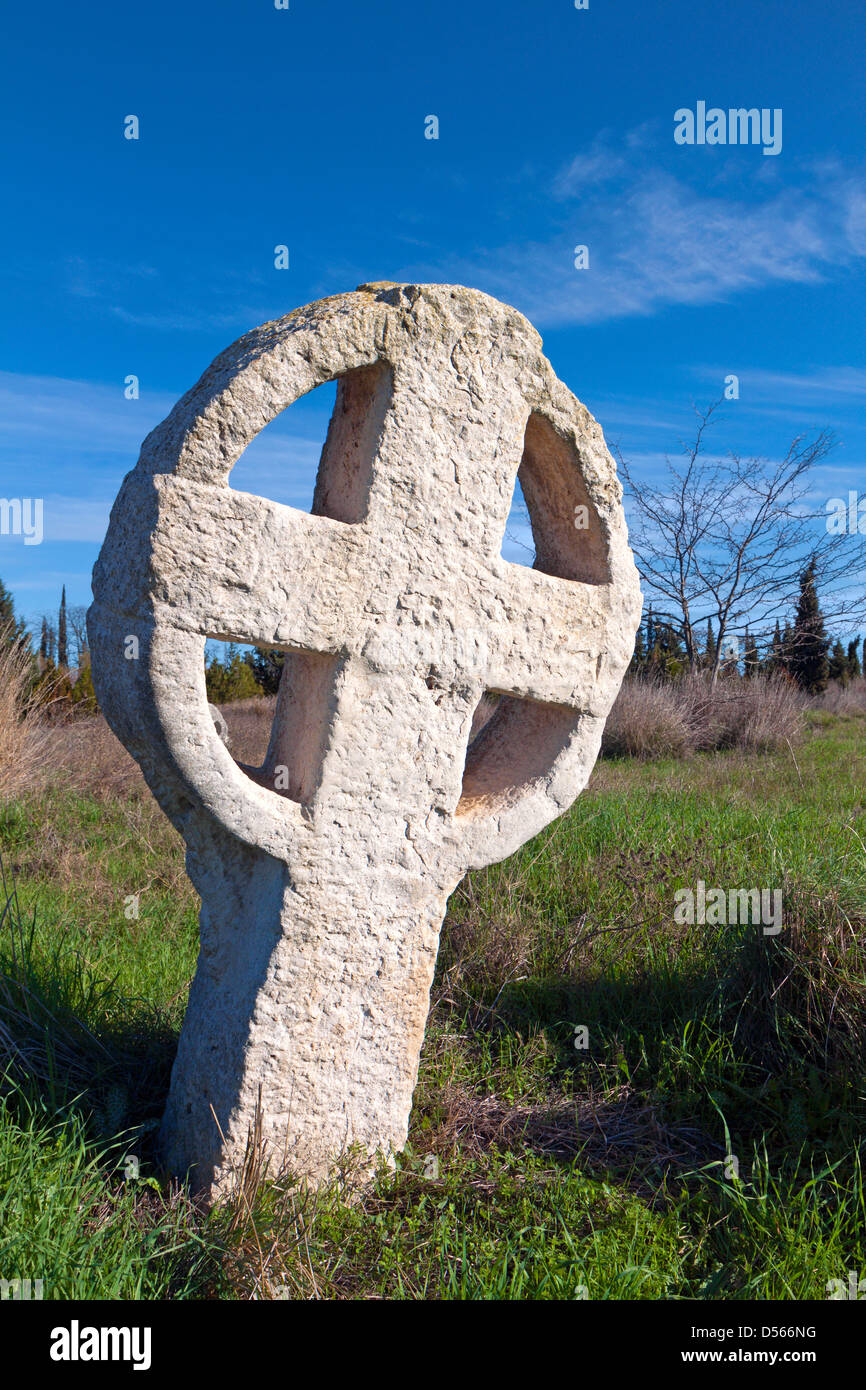 Ancient celtic cemetery hi-res stock photography and images - Alamy