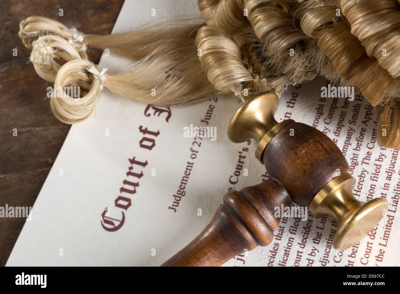 Judge Wig Gavel High Resolution Stock Photography and Images - Alamy