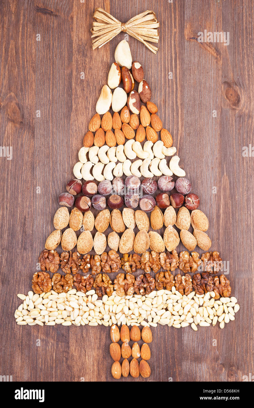 Tree nuts hi-res stock photography and images - Alamy