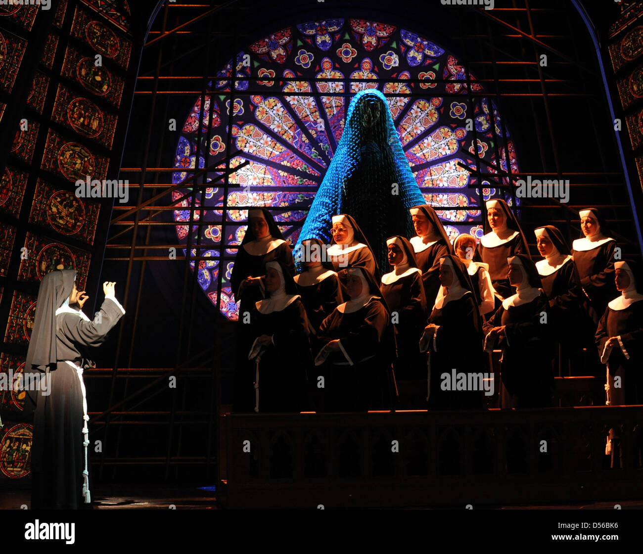 Musical theatre actors rehearse the musical 'Sister Act' in Hamburg ...