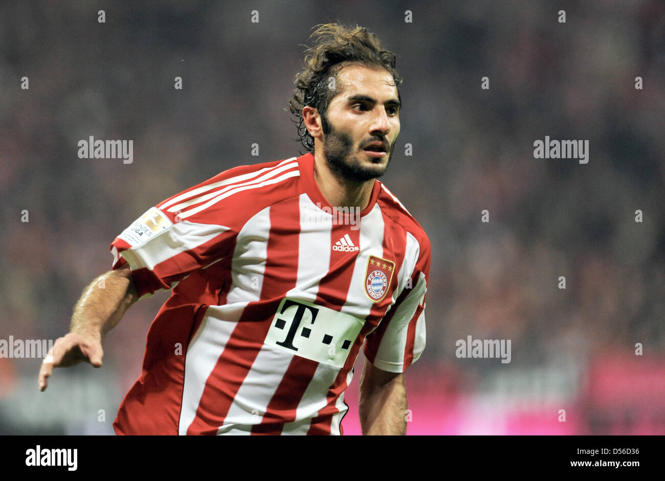 Bayern munichs hamit altintop hi-res stock photography and images - Alamy