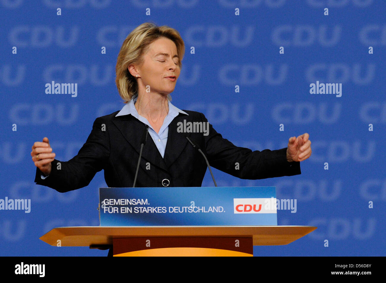 German Labour Minister Ursula von der Leyen is elected vice-chairwoman ...