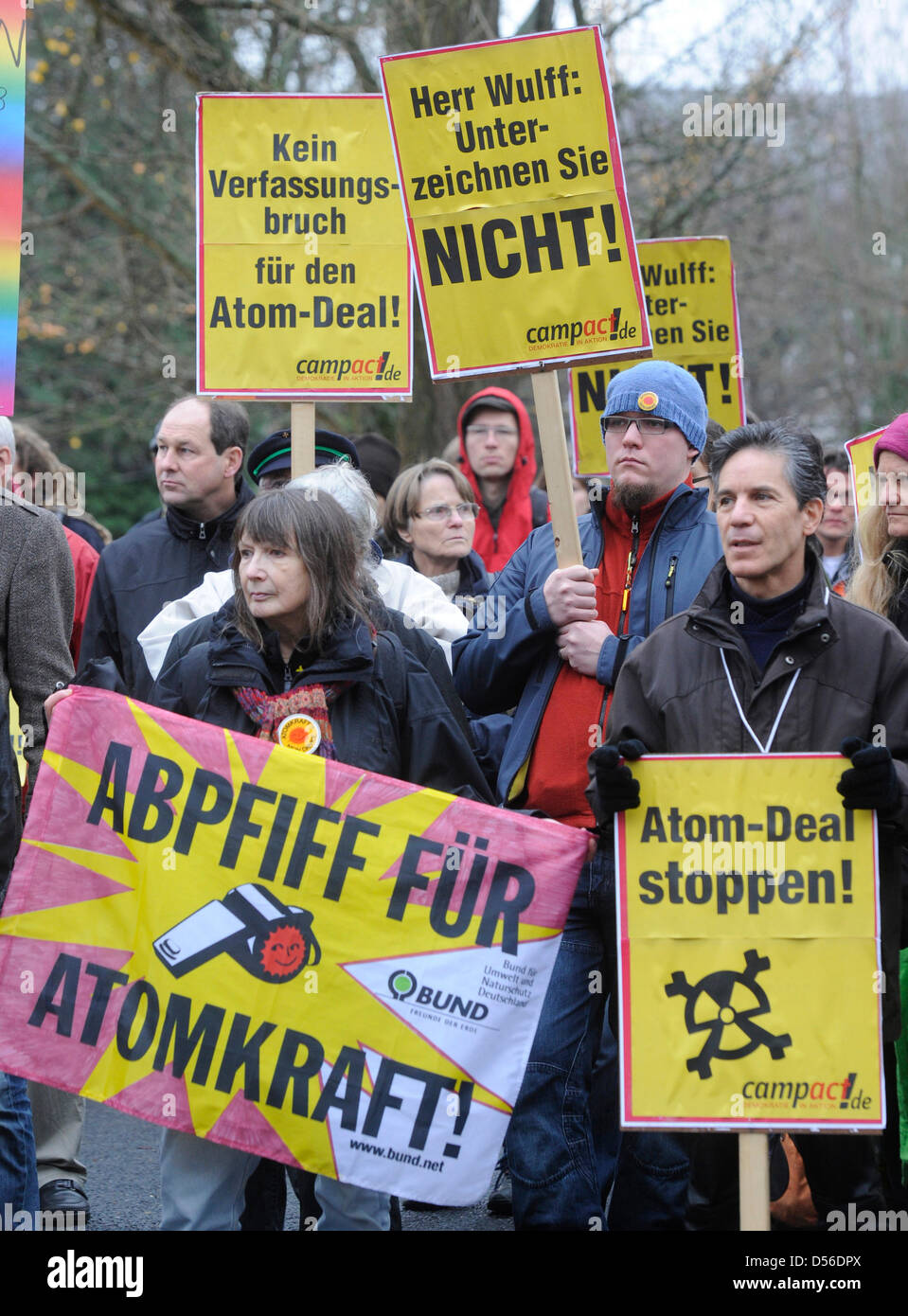 Anti-nuclear activists protest outside the Federal Constitutional Court ...