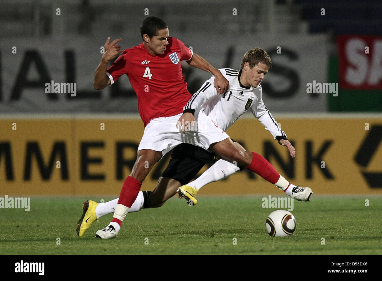 Germany's Boris Vukcevic (R) and England's Jack Rodwell vie for the ...