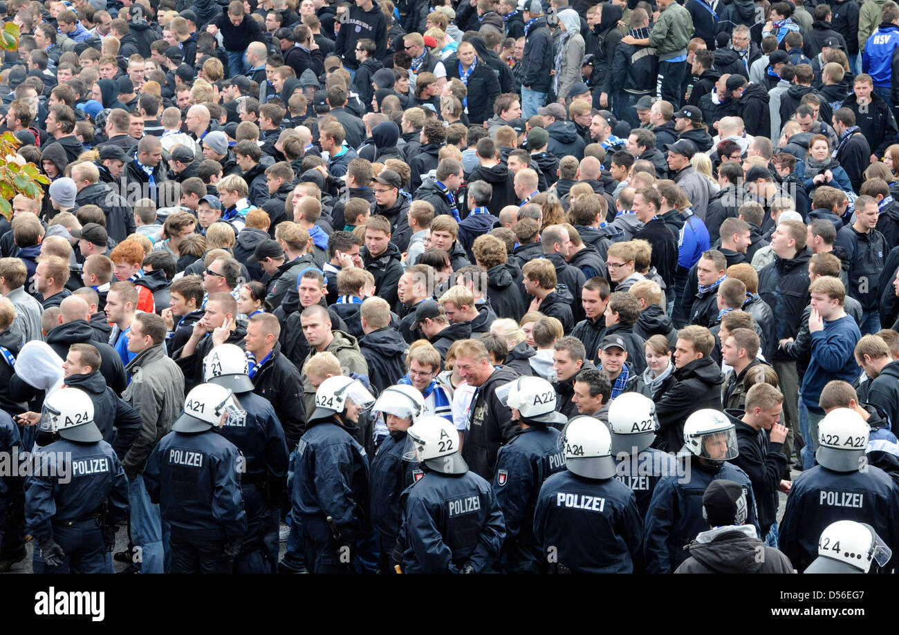 Fc st pauli hooligans hi-res stock photography and images - Alamy