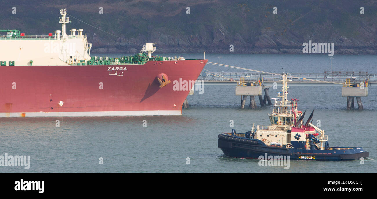 Giant Tanker High Resolution Stock Photography and Images - Alamy