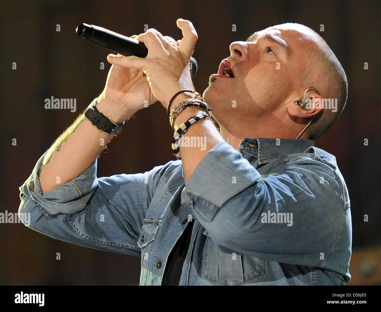 Italian singer Eros Ramazzotti performs on stage at o2 World in Berlin ...