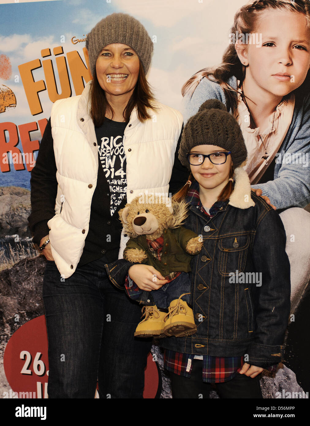 Caroline Link with her daughter Pauline at the premiere of 'Fuenf ...