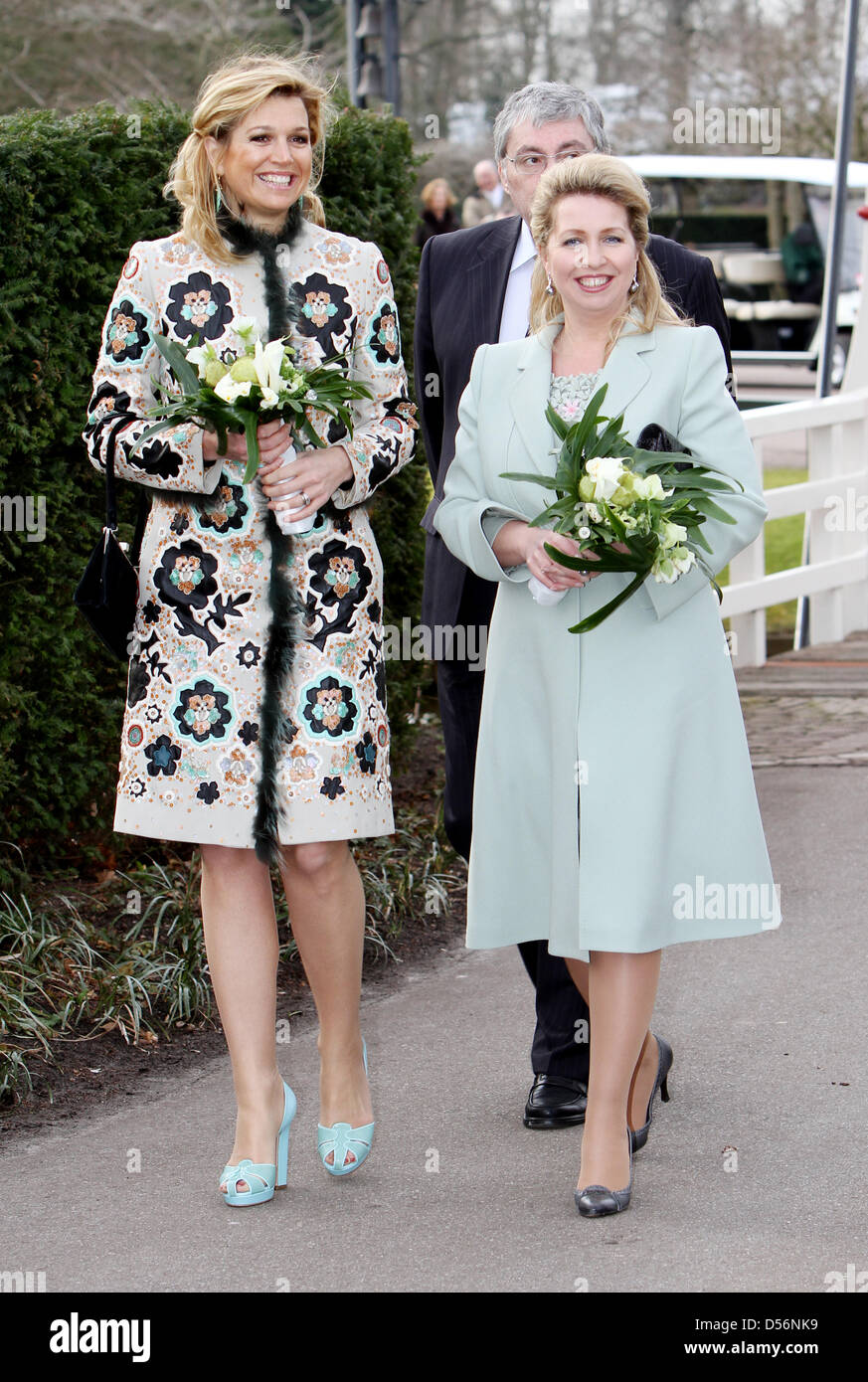 Princess Maxima of the Netherlands (L) and Russian First Lady Svetlana ...