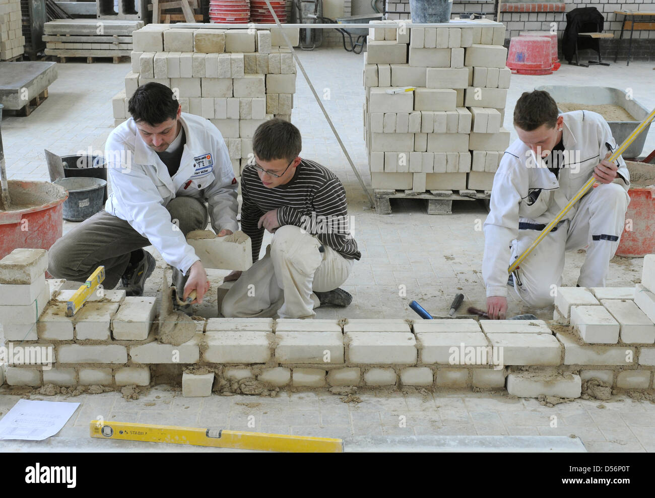 Apprentices for bricklayer pictured at education and technology centre ...
