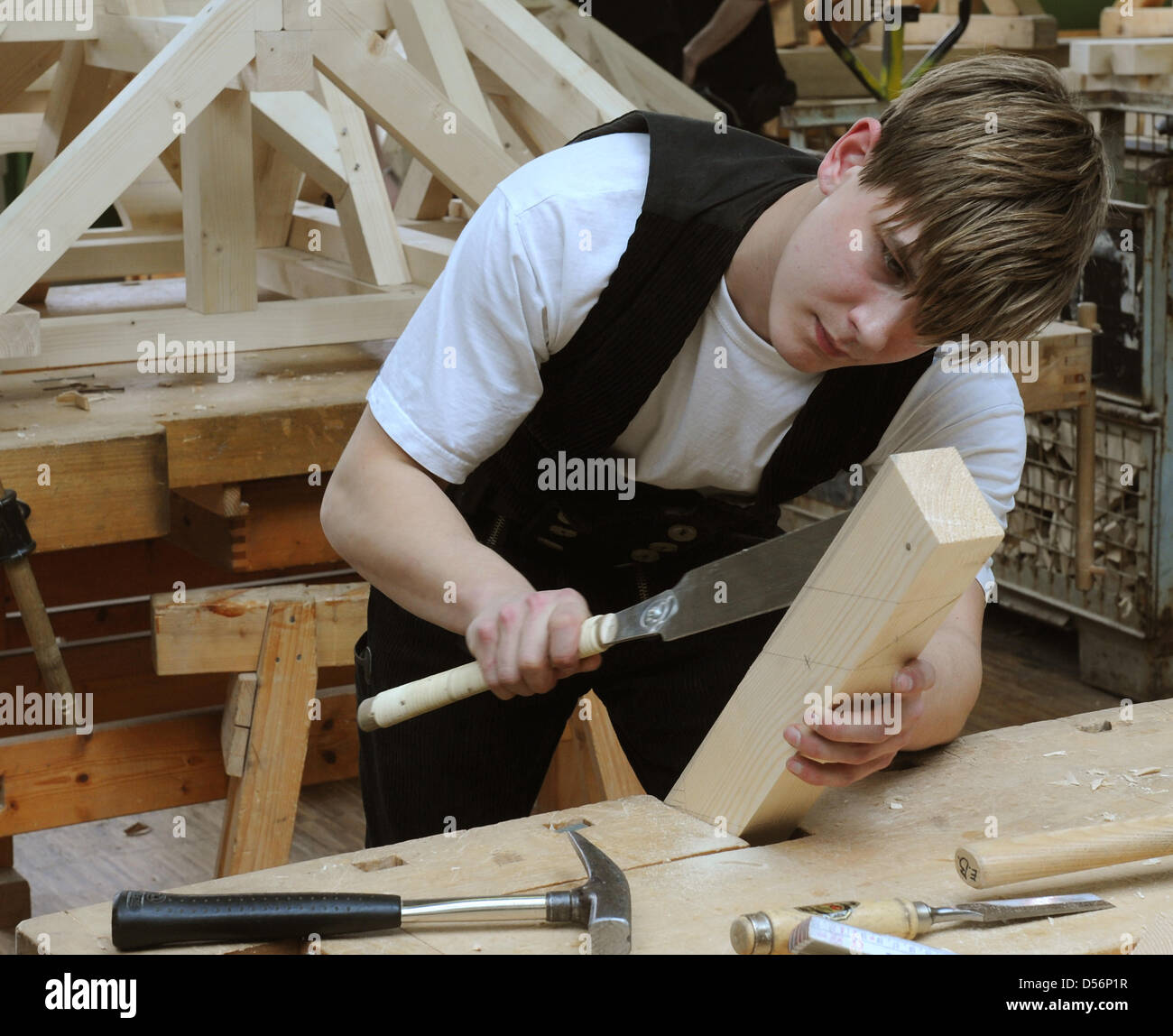 Apprentices for carpenter pictured at education and technology centre ...