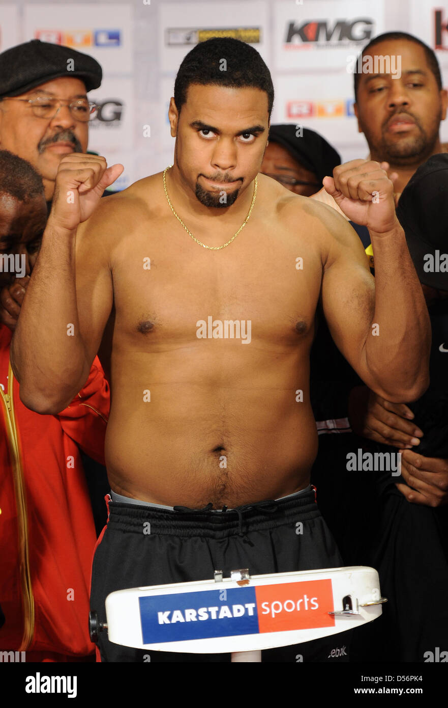 US contender Eddie Chambers poses during the official weighing in ...