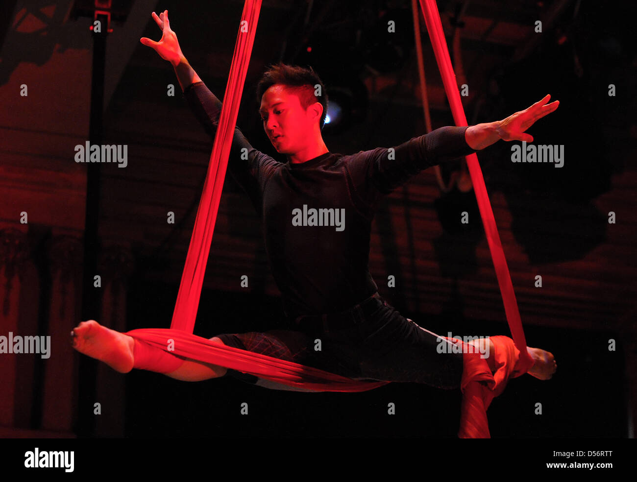 US artiste Joseph Pinzon rehearses for the show 'Versus' in Berlin ...