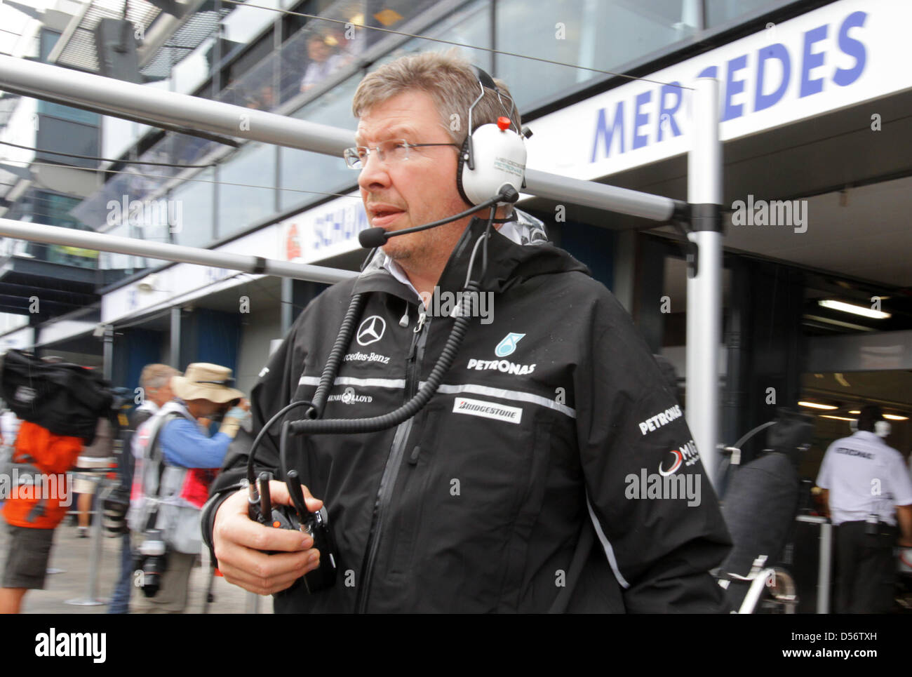 Ross Brawn, team boss of Mercedes Grand Prix walks to the command post ...