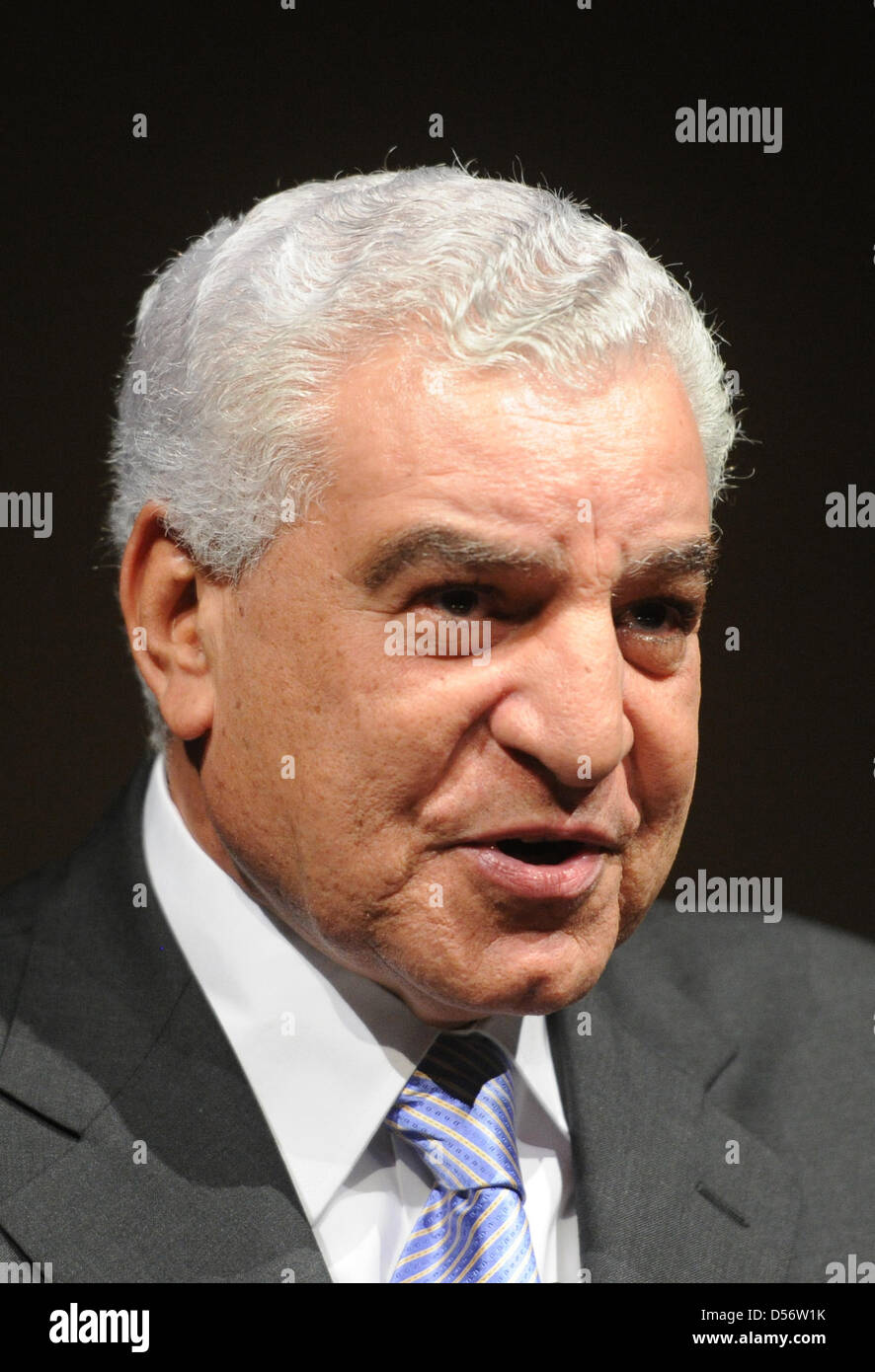 Zahi hawass hi-res stock photography and images - Alamy