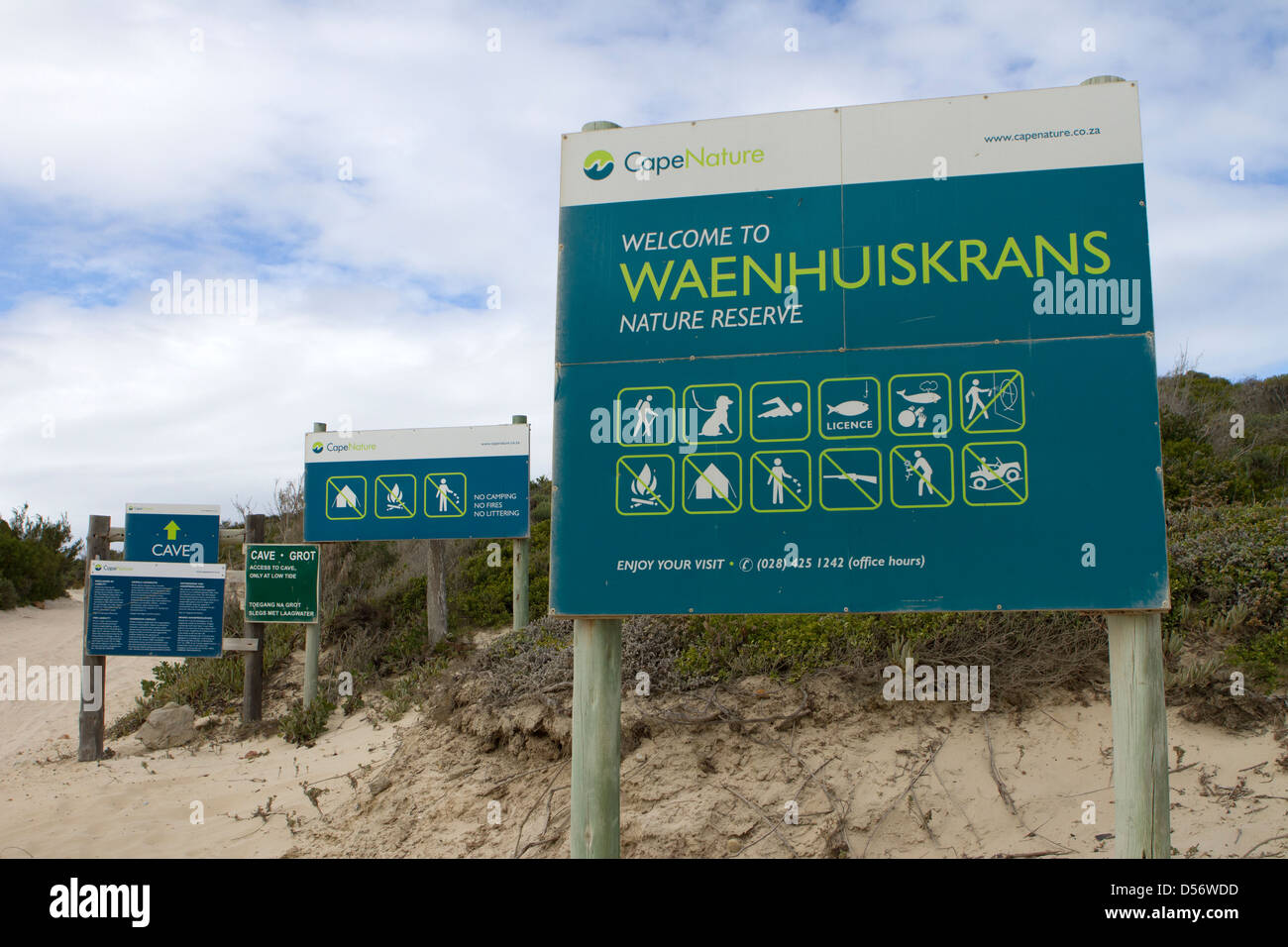 Reserve sign hi-res stock photography and images - Alamy