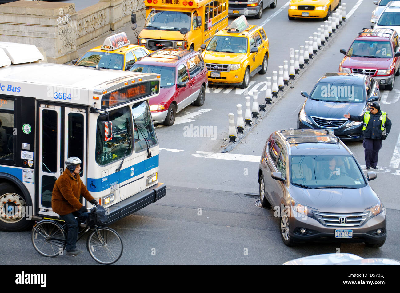 Entering number 59 bus hi-res stock photography and images - Alamy