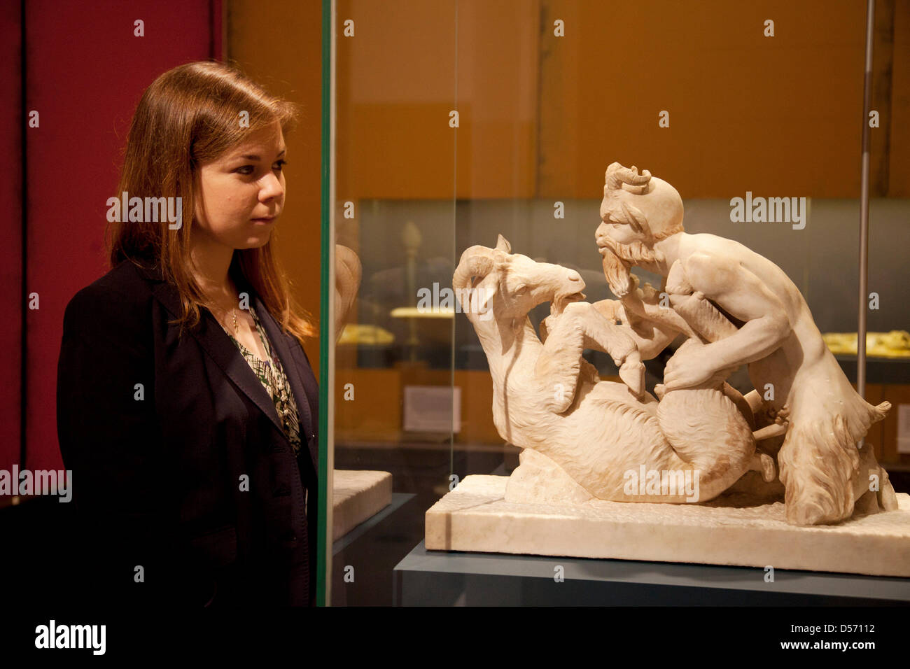 Roman artefact uk hi-res stock photography and images - Alamy