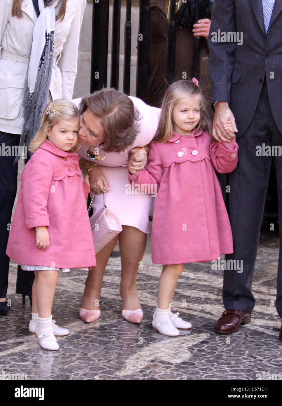 Spanish Princess Sofia (L), Queen Sofia and Princess Leonor arrive for ...