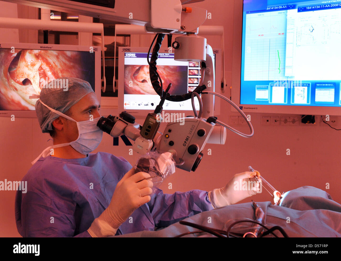 Technichal hi-res stock photography and images - Alamy