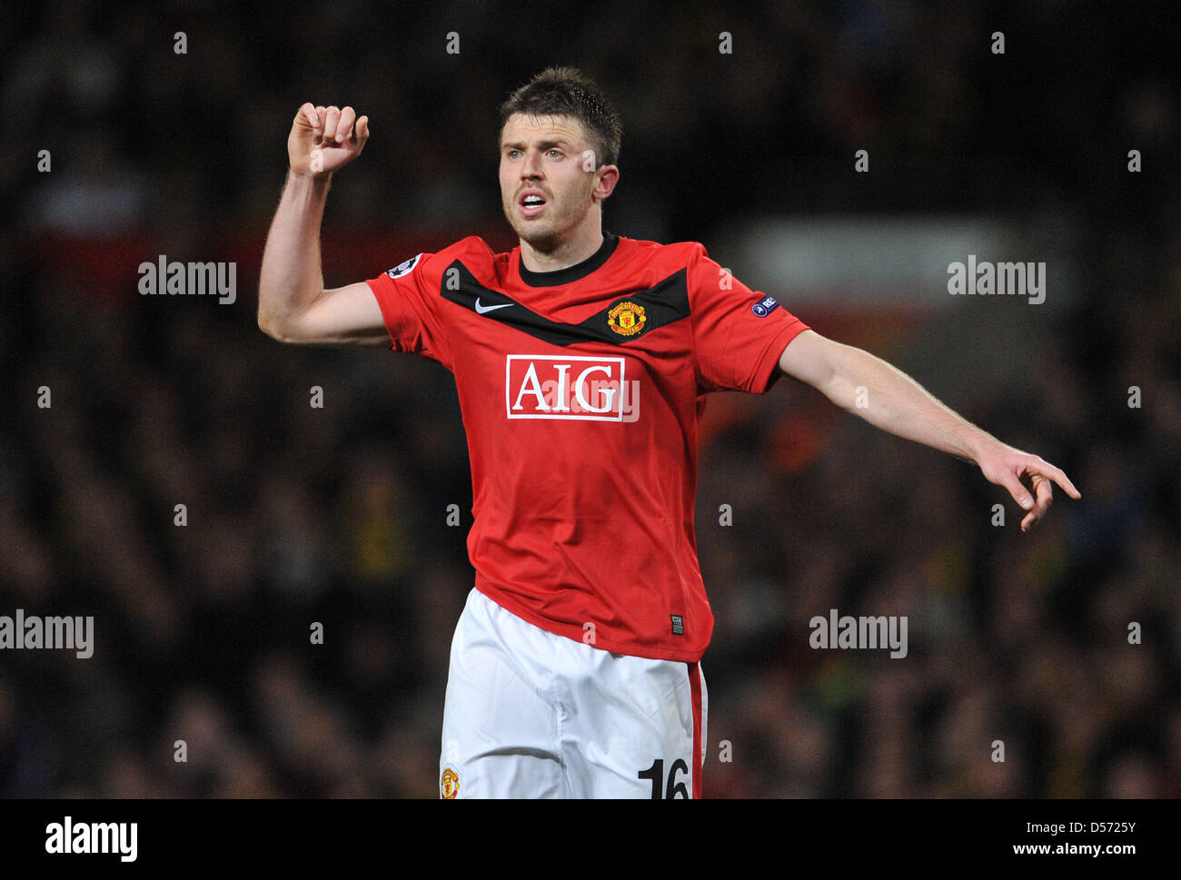 United's Michael Carrick during UEFA Champions League quarter-final ...