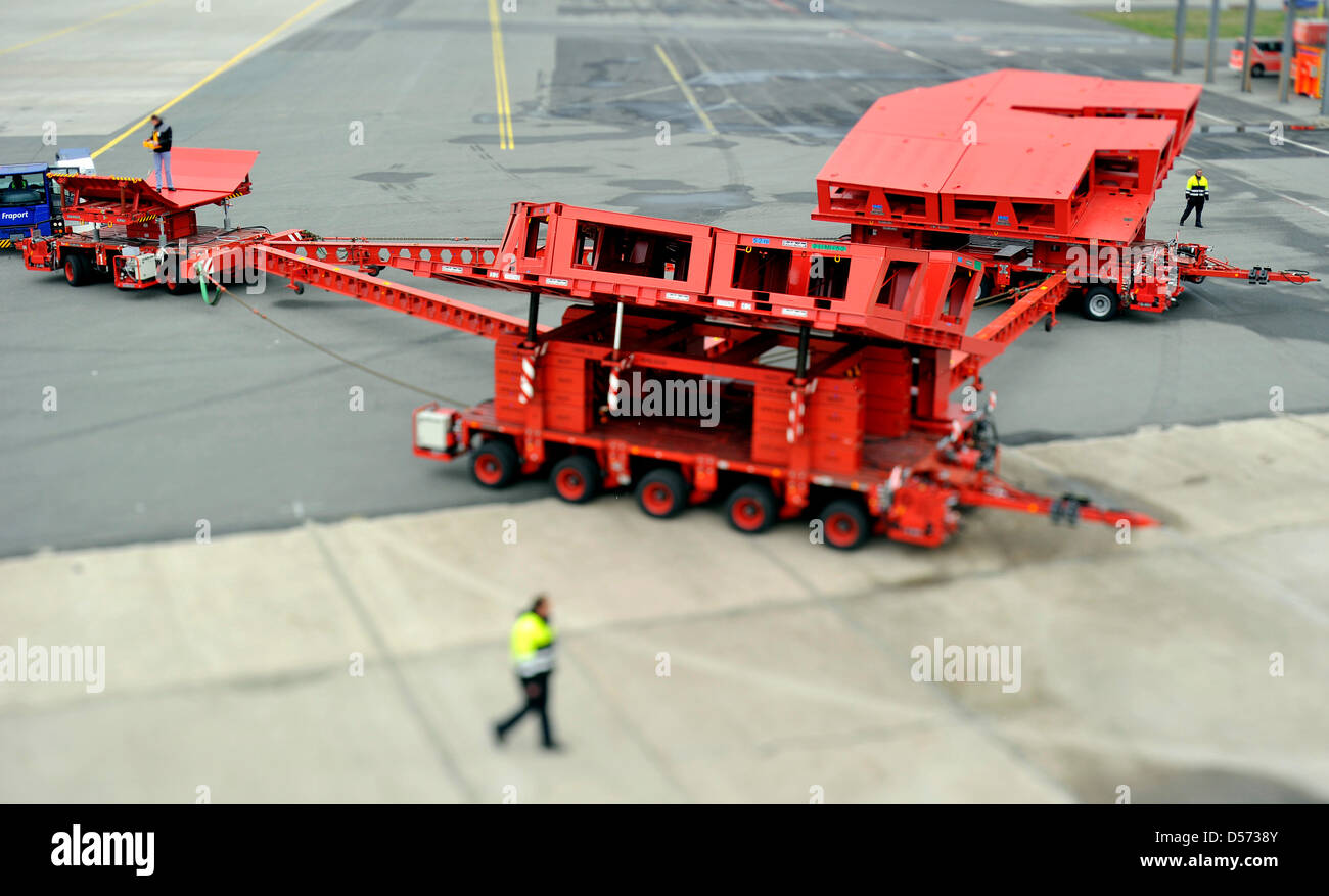Goldhofer hi-res stock photography and images - Alamy