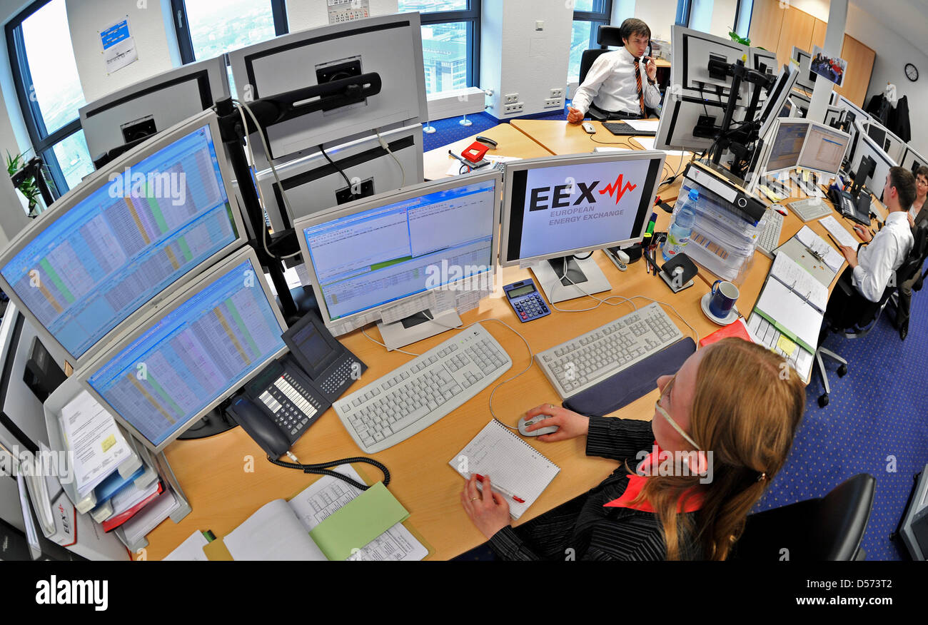 Emission targets hi-res stock photography and images - Alamy