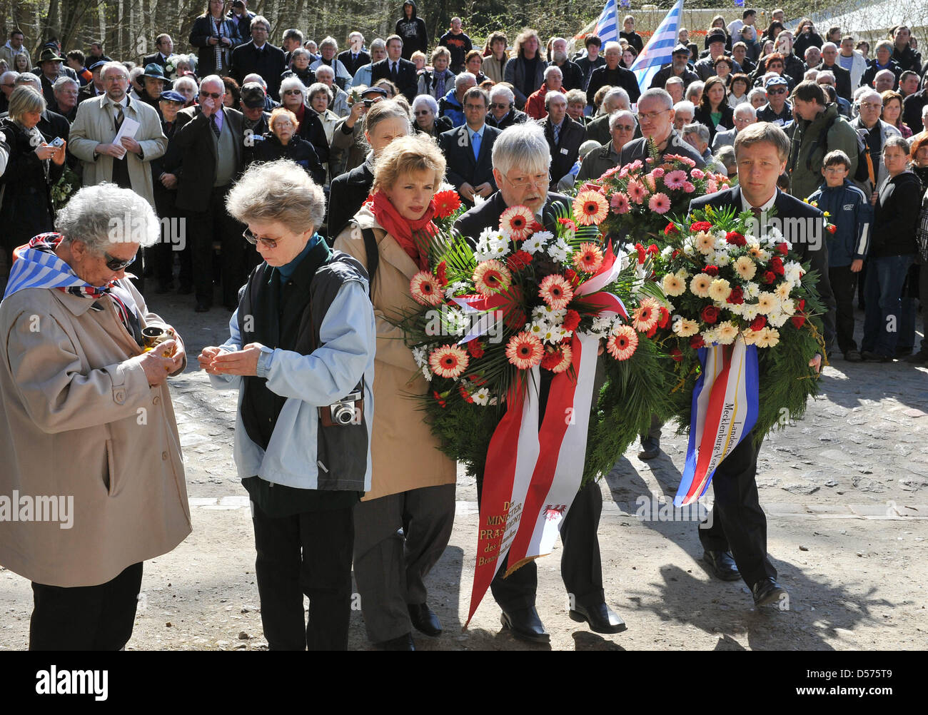 (L-R) Federal state of Brandenburg's Minister of Culture Martina Muench ...