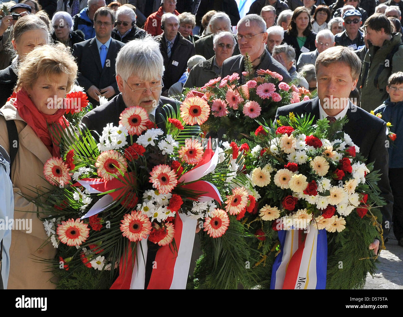 (L-R) Federal state of Brandenburg's Minister of Culture Martina Muench ...