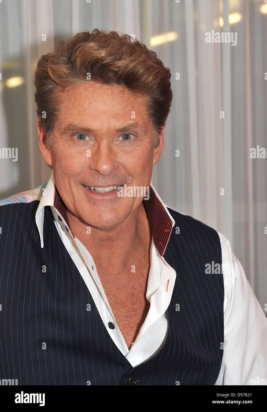US actor and singer David Hasselhoff presents his autobiography ...