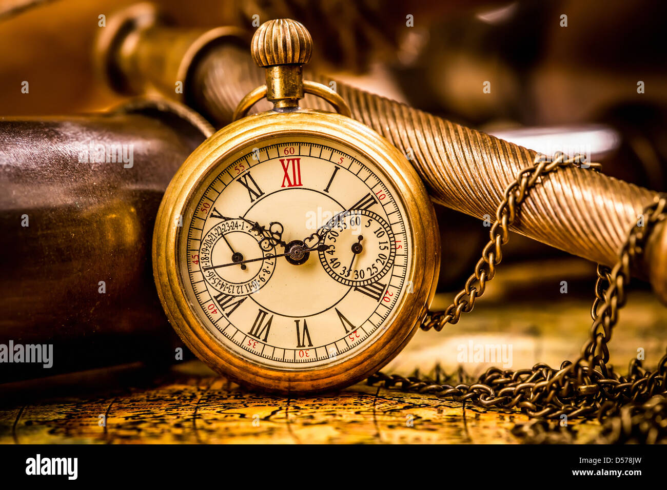 Vintage still life. Antique pocket watch Stock Photo - Alamy
