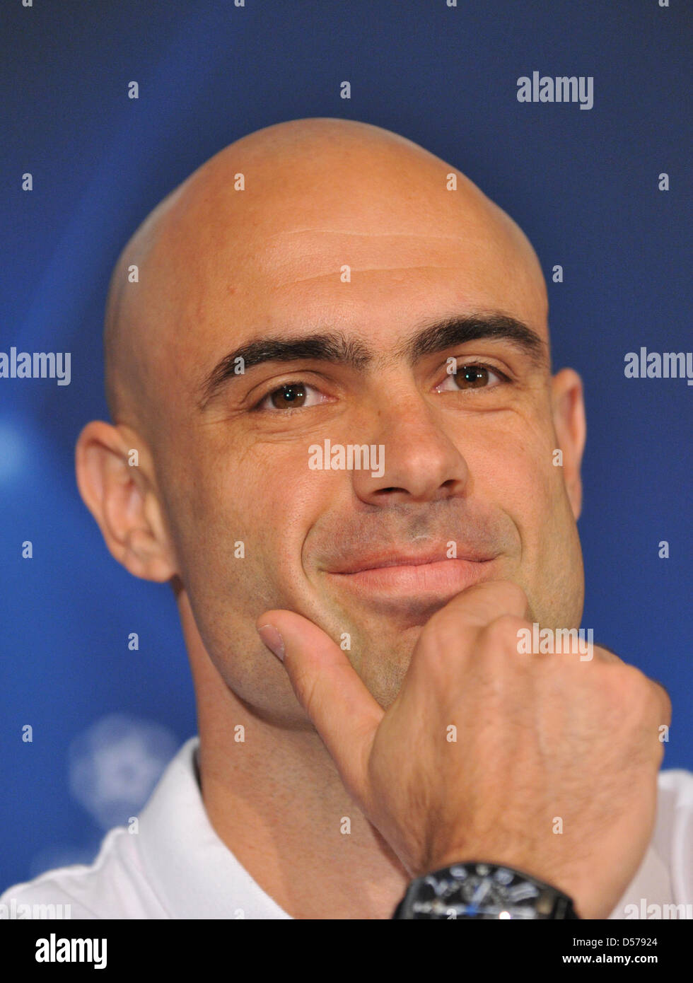 Cris lyon hi-res stock photography and images - Alamy