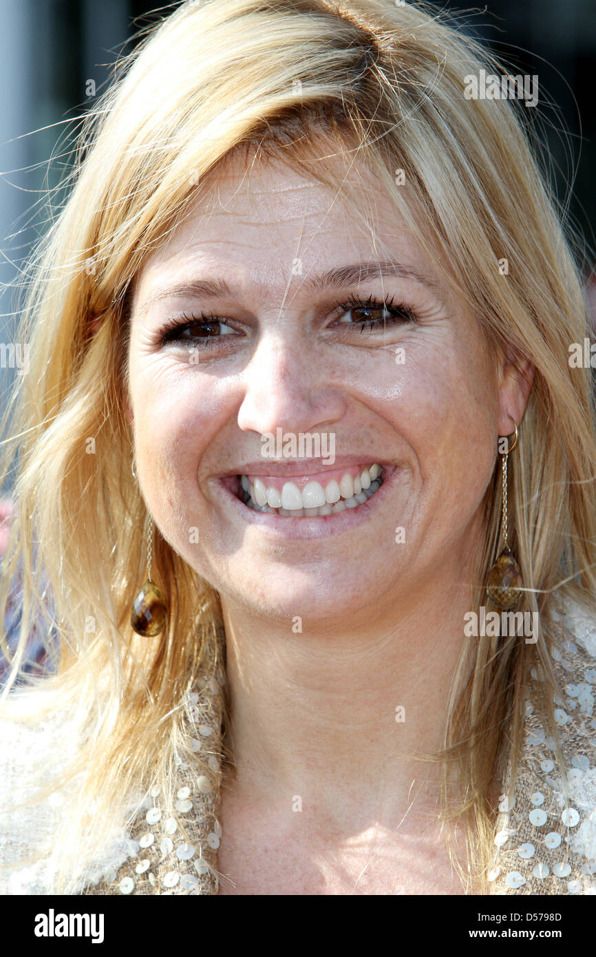 Princess Maxima of the Netherlands arrives to receive the first report ...