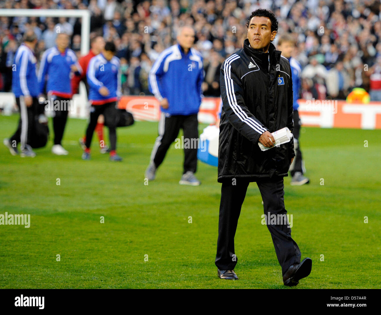 Hamburg'a interim coach Ricardo Moniz pictured prior to the UEFA Europa ...