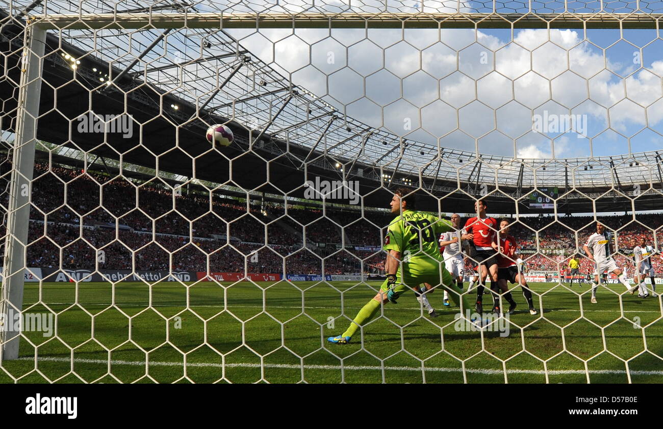 Hanover's Karim Haggui shoots the goal to the score 1-0 against ...