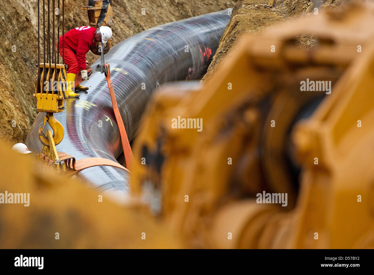 A part of the OPAL pipeline was constructed near Reineresdorf, Germany ...