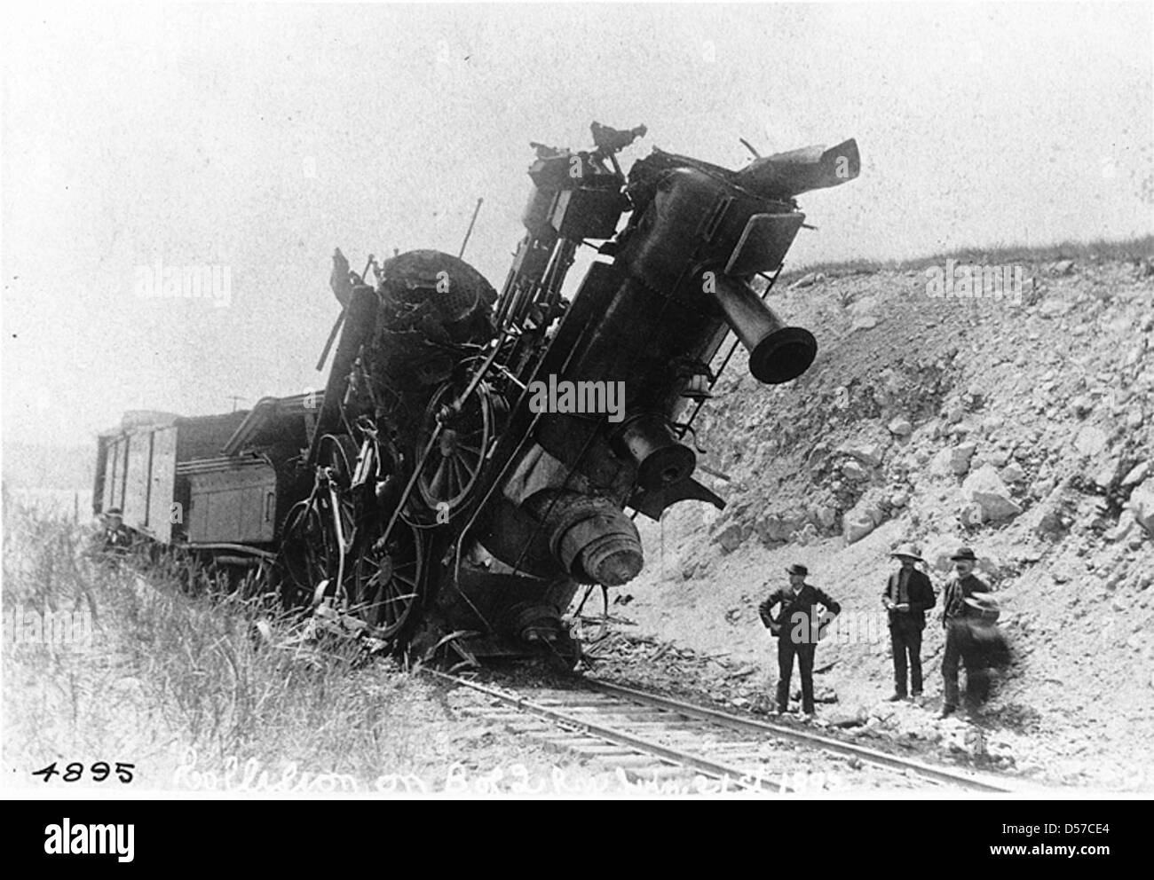 Down between engines hi-res stock photography and images - Alamy