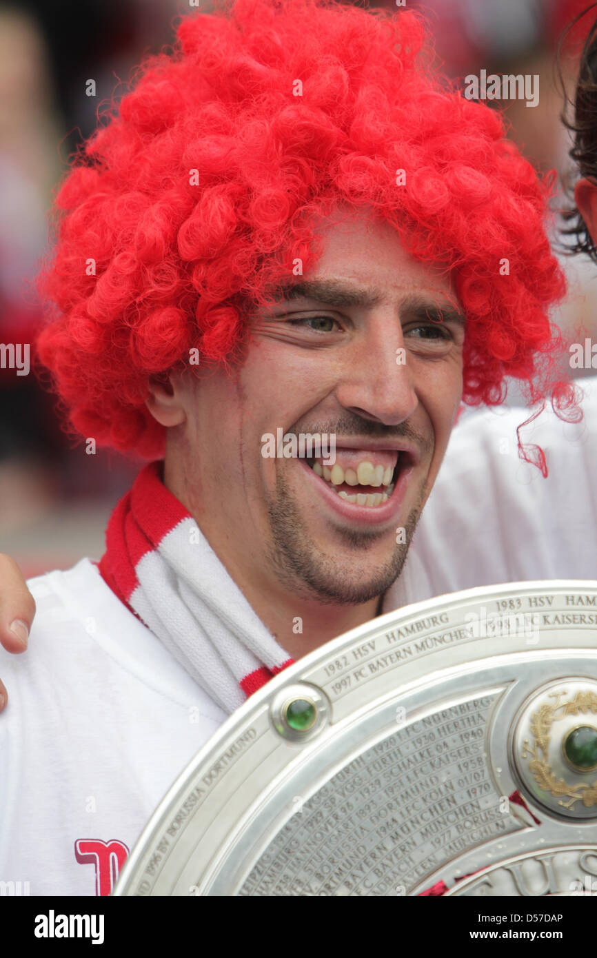 Bayern Munich's Franck Ribery poses with the trophy for winning the ...