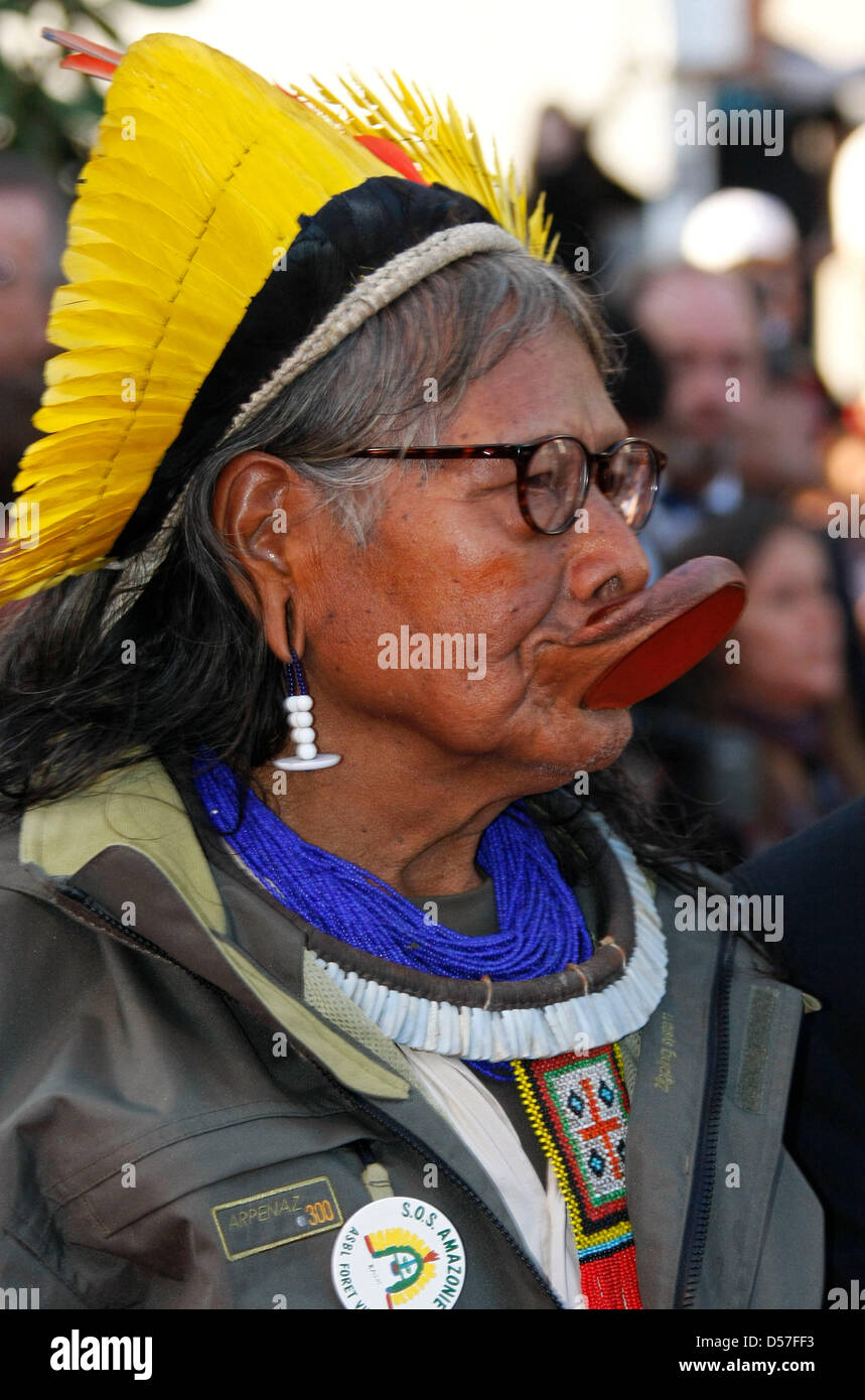 Raoni hi-res stock photography and images - Alamy