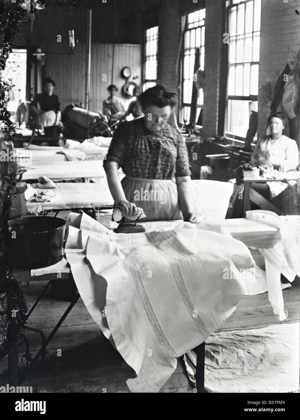 Calico apron hi-res stock photography and images - Alamy