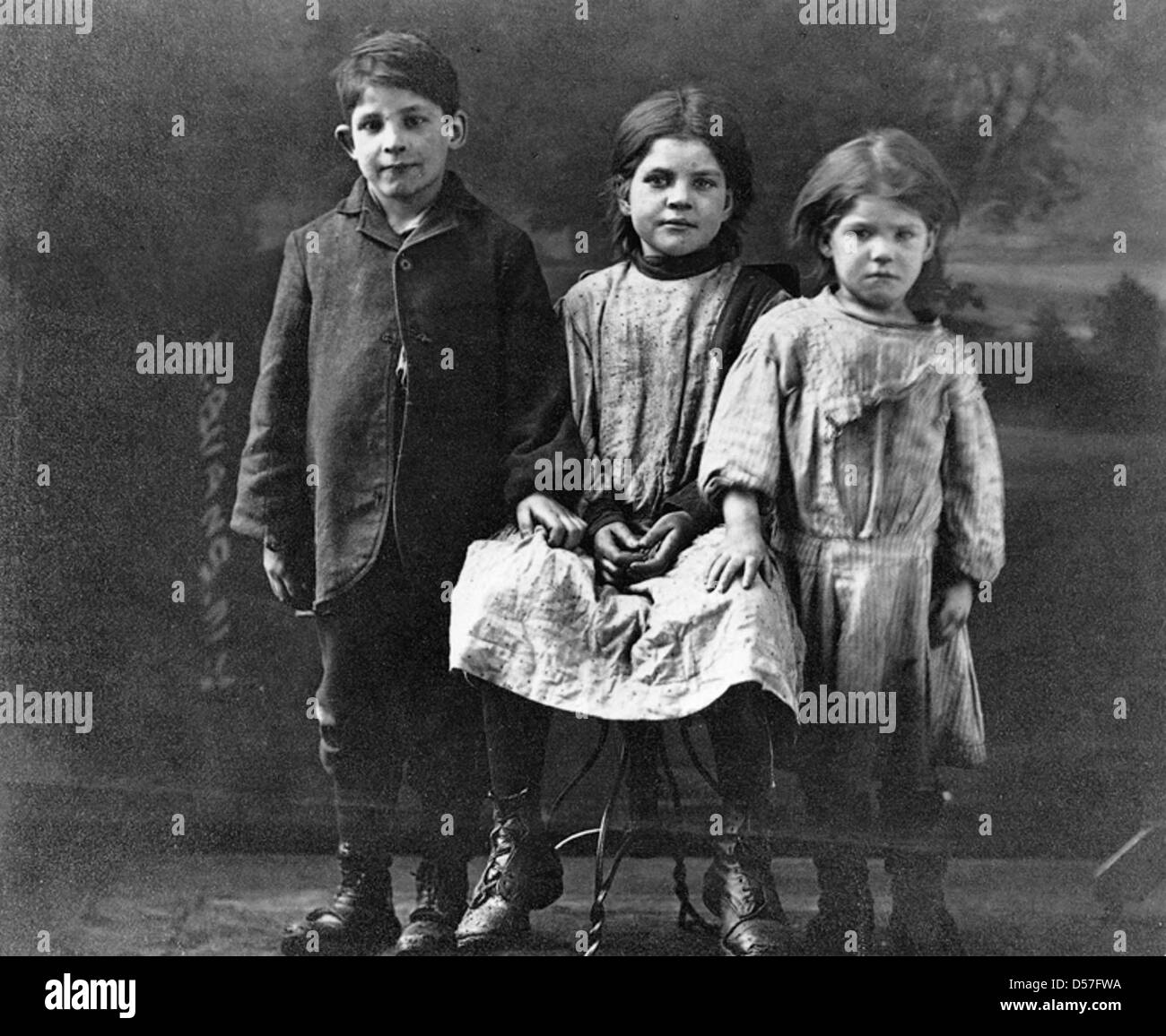 1910 children hi-res stock photography and images - Alamy