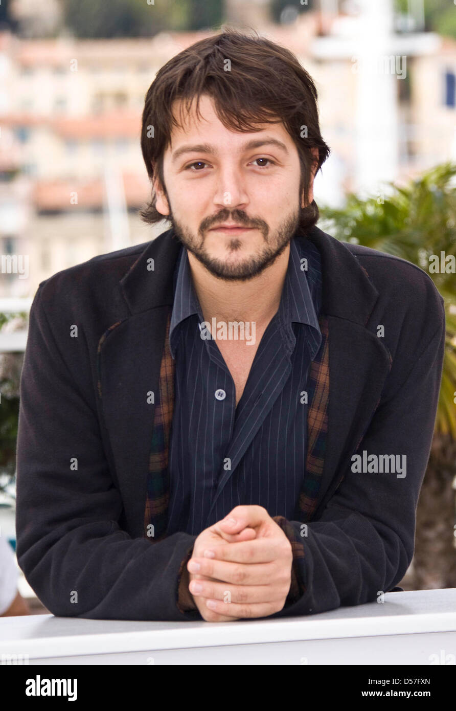 Mexican actor Diego Luna attends the photo call of 'Abel' at 2010 ...