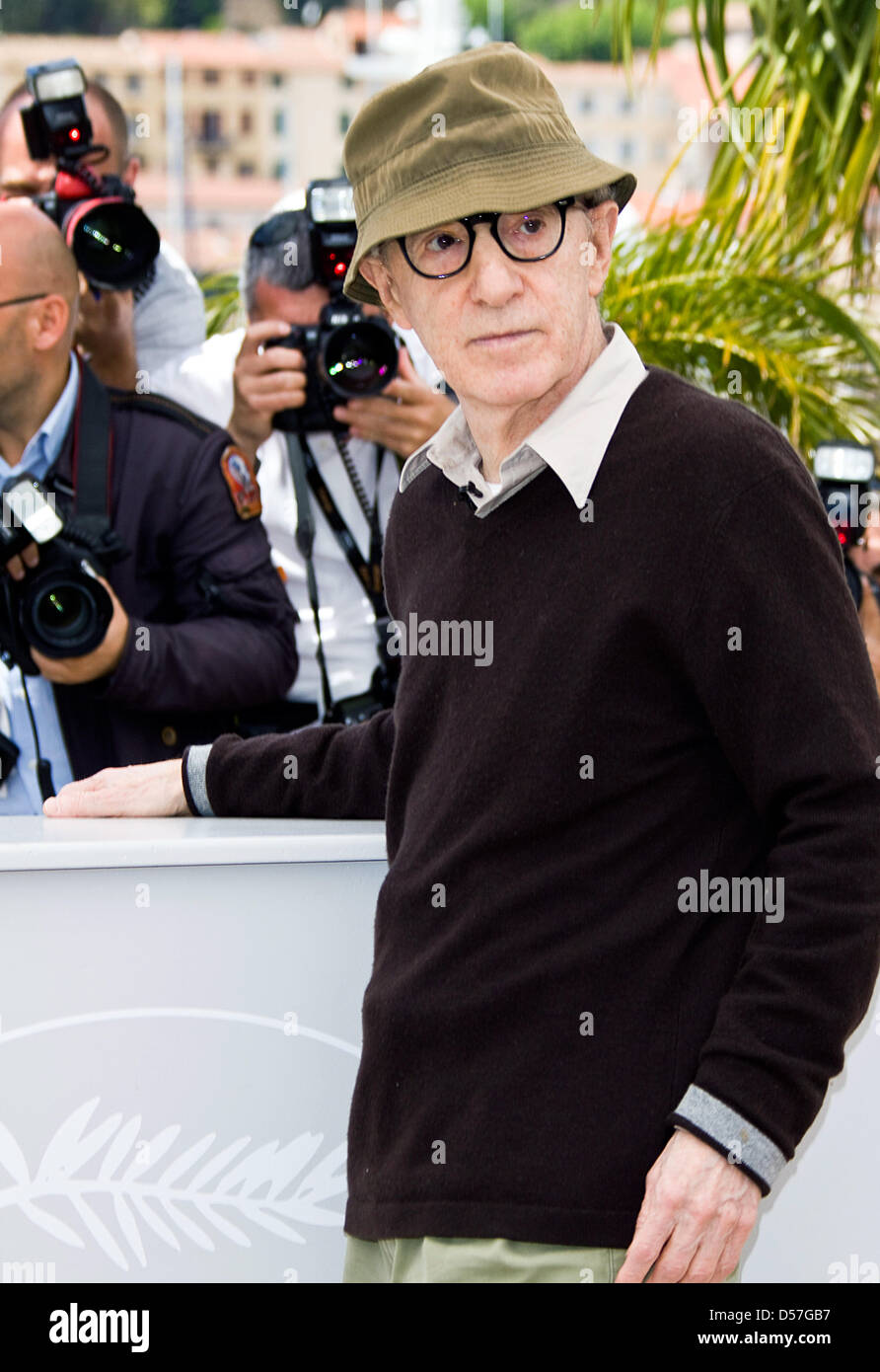 Meet the filmmaker hi-res stock photography and images - Alamy