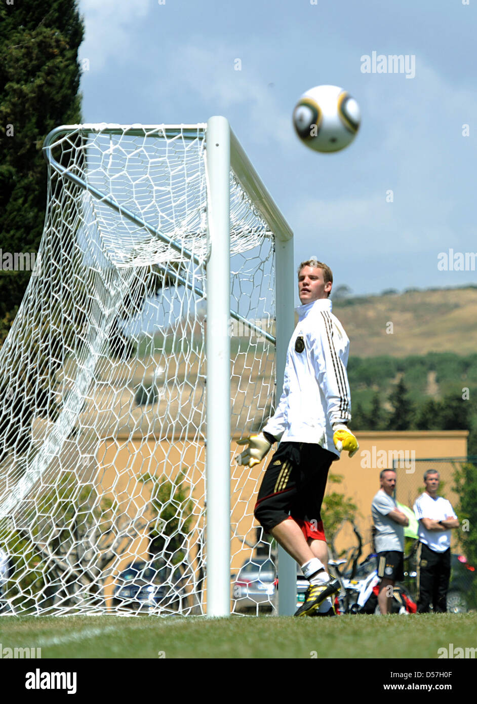 German national soccer squad goalie hi-res stock photography and images ...