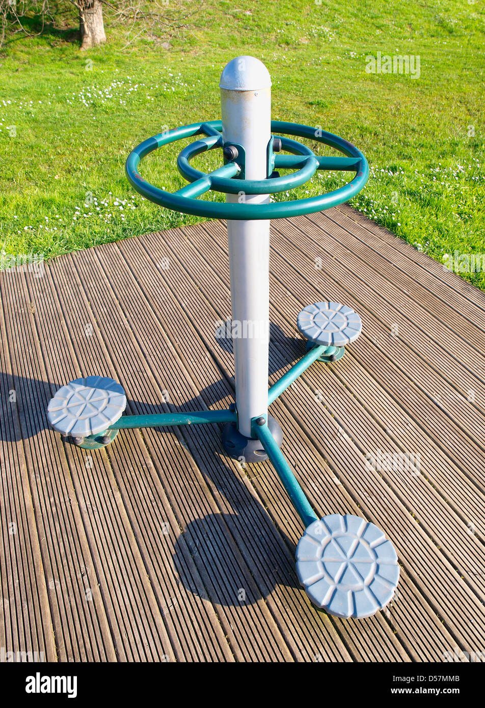 Exercise equipment in public park hi-res stock photography and images ...