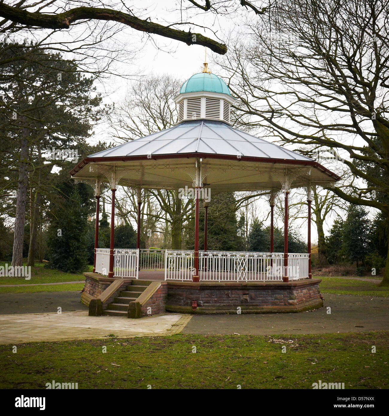 Queens park stand hi-res stock photography and images - Alamy