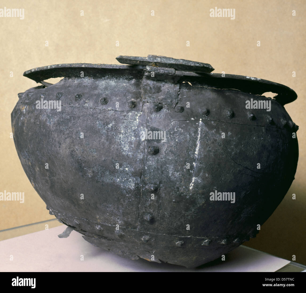 Prehistoric art. Bronze age. Copper Cauldron. Mine from Cabarceno ...