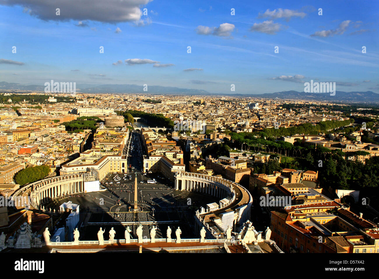 Cityscape of Rome rooftops Stock Photo - Alamy