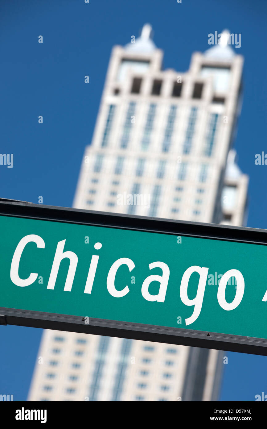 Chicago michigan avenue street sign hi-res stock photography and images ...